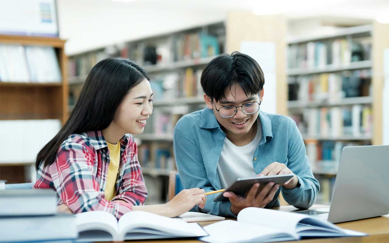 Improve English for Chinese Students - Alps Academy